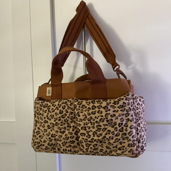 BEIS | Bags | Beis X Elsa Travel Caddy Quilted Stroller Diaper Bag Wild ...